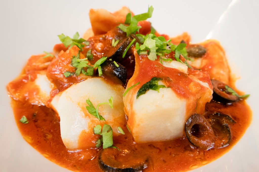 Merluzzo alla livornese || Livornese style Cod – The Stove Diaries